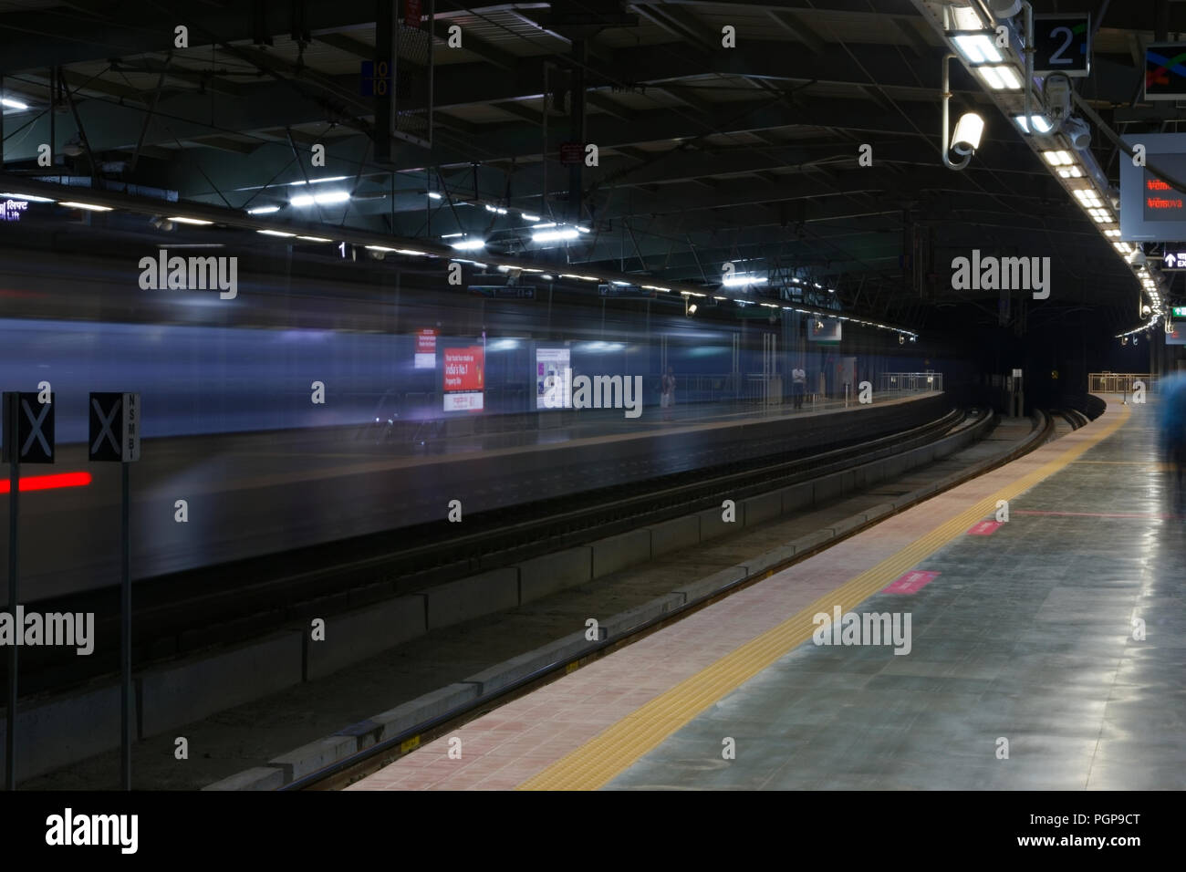 Mumbai Metro train interior and exterior. Comfortable, modern , fast ...