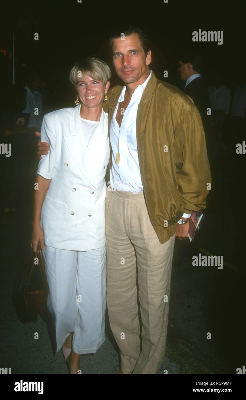 HOLLYWOOD, CA - AUGUST 25: (L-R) Actress Toni Hudson and husband actor ...