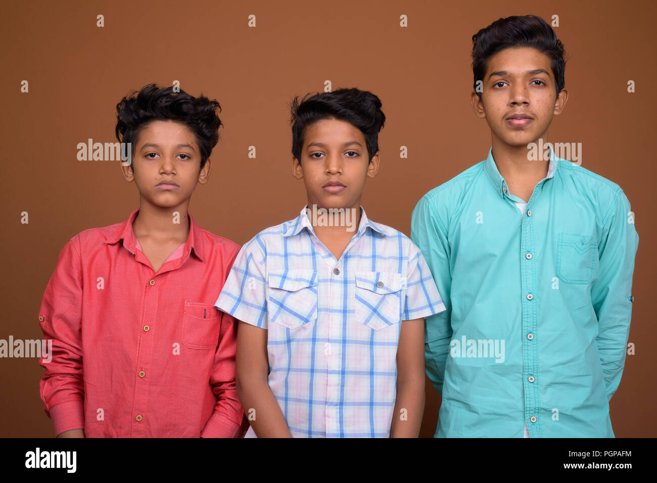 Adult siblings hi-res stock photography and images - Alamy