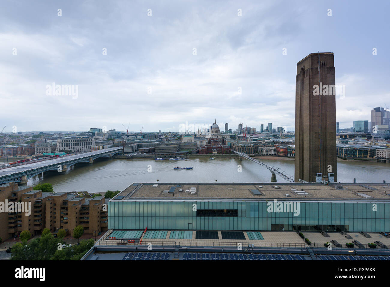 Tate Modern Chimney Tower High Resolution Stock Photography and Images ...