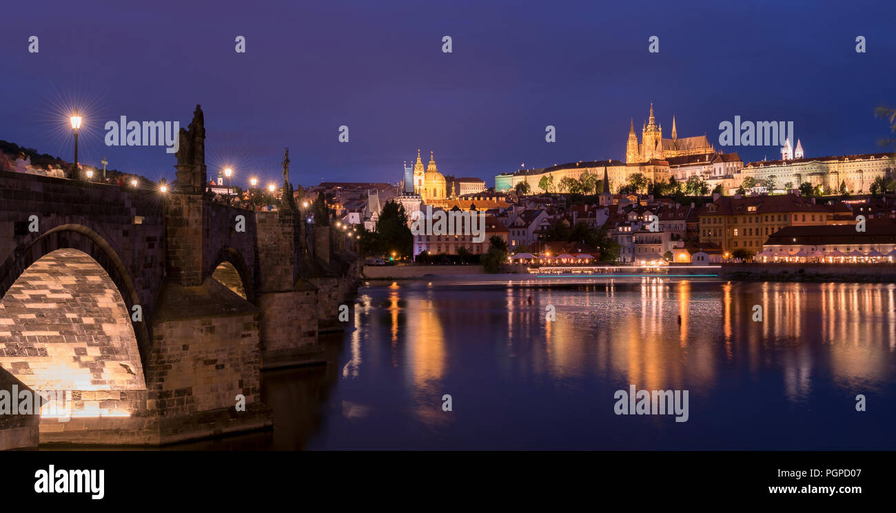 Charles Bridge and Hradcany (Prague Castle) with St. Vitus Cathedral ...