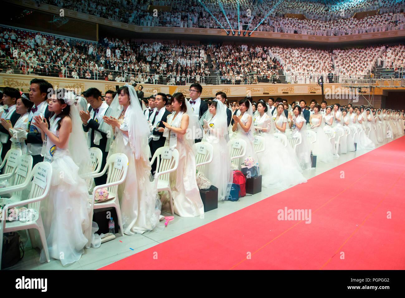 Seoul, South Korea. 27th Aug 2018. Mass wedding ceremony of the ...