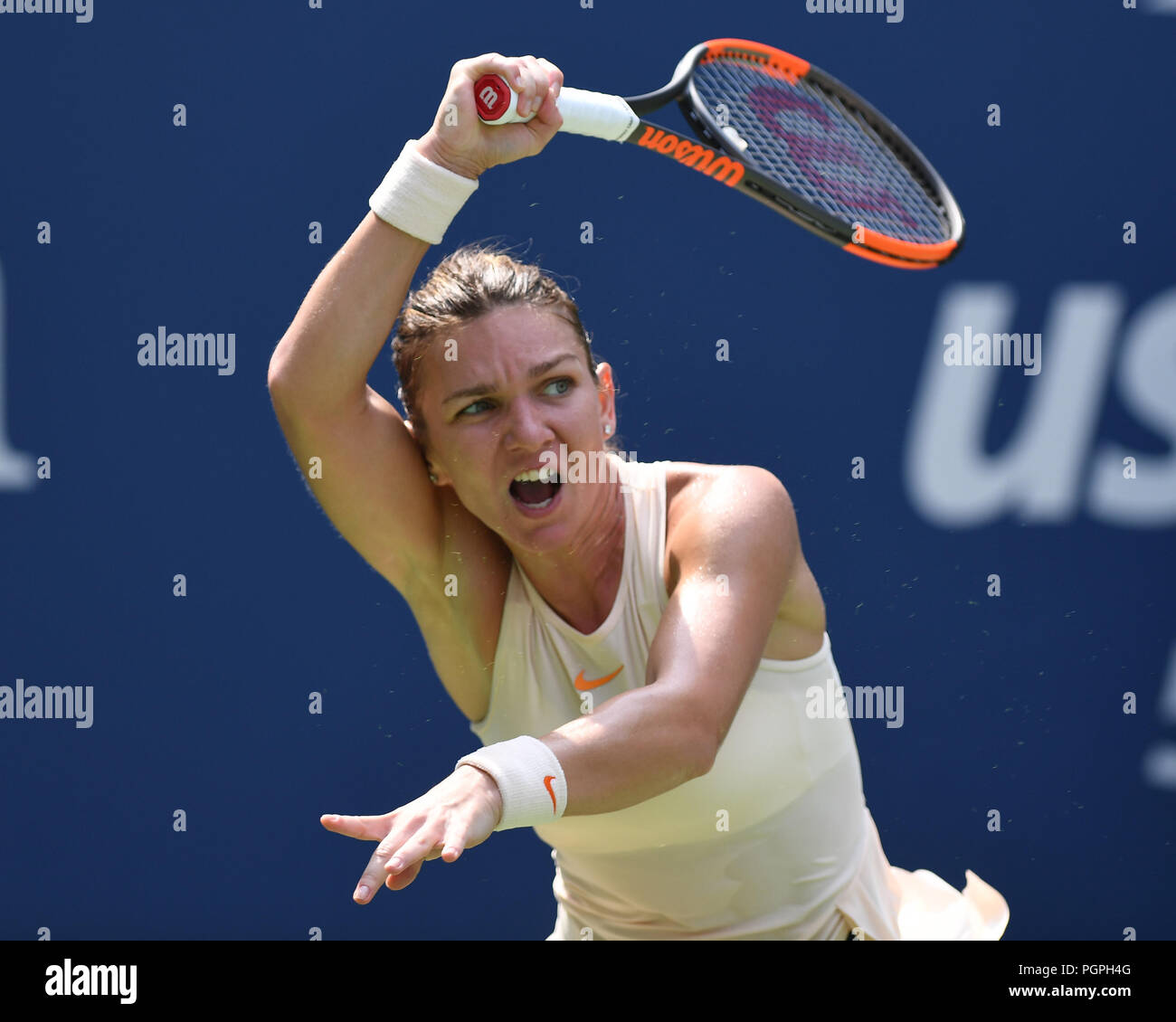 Flushing NY, USA. 27th Aug, 2018. Simona Halep Vs Kaia Kanepi on Louis ...