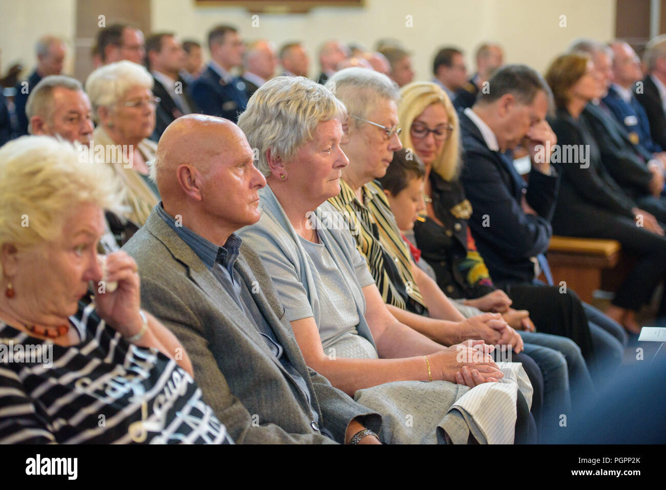 Ramstein-Miesenbach, Germany. 28th Aug, 2018. Family members of the ...