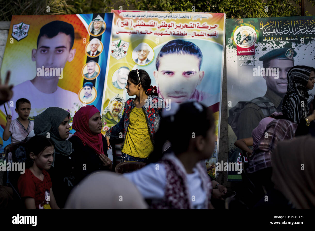 Pflp poster hi-res stock photography and images - Alamy