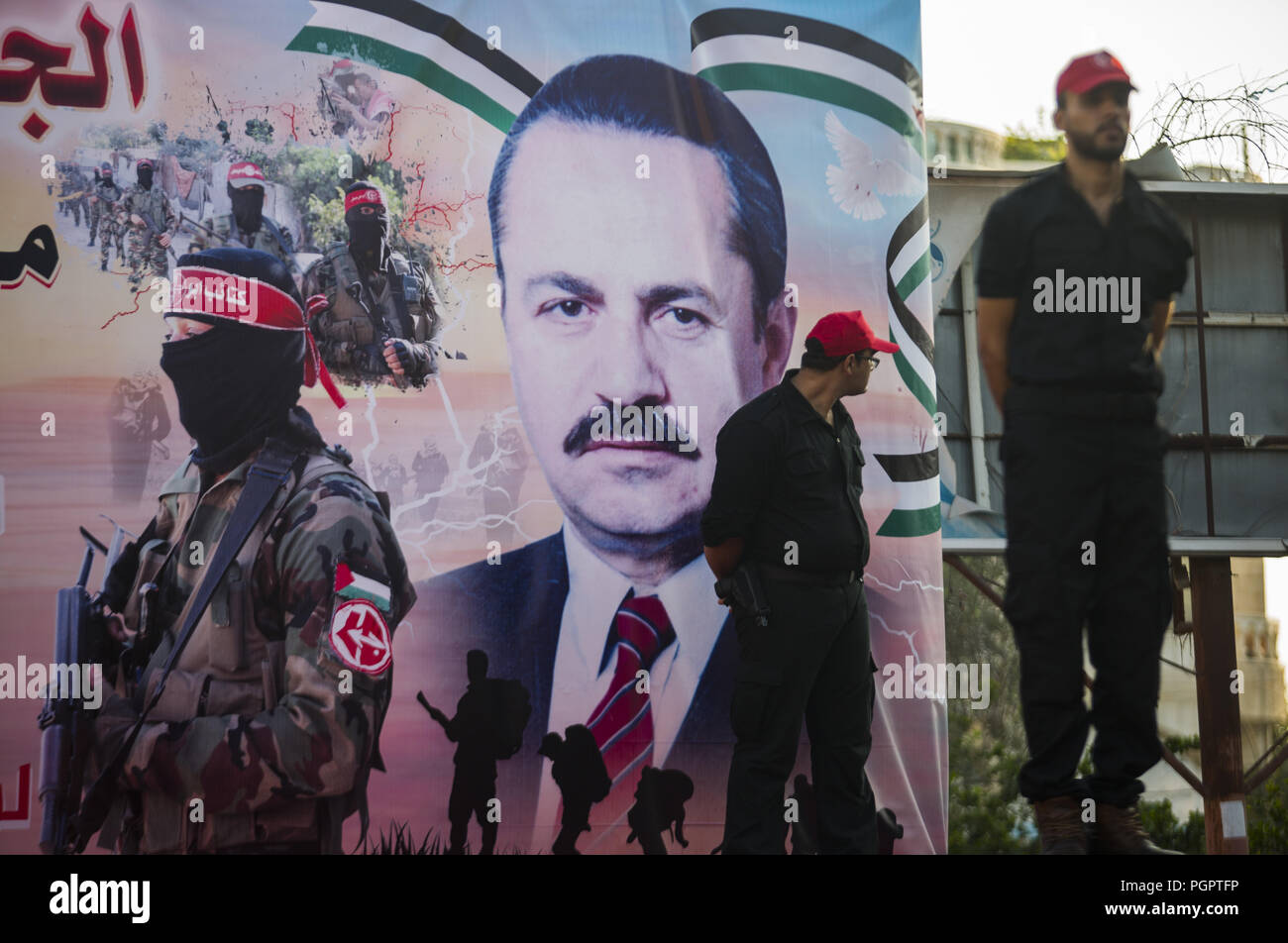 Gaza City, The Gaza Strip, Gaza. 28th Aug, 2018. Armed soldiers are ...