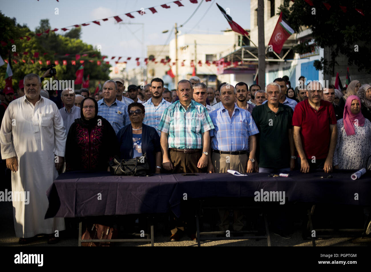 Gaza City, The Gaza Strip, Gaza. 28th Aug, 2018. Members of the PFLP ...