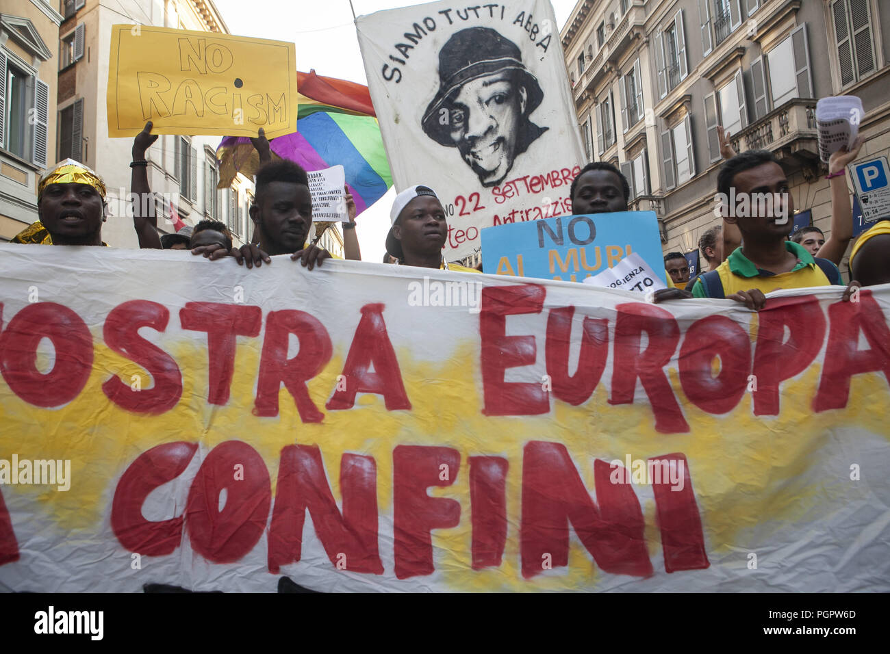 Left wing posters hi-res stock photography and images - Alamy