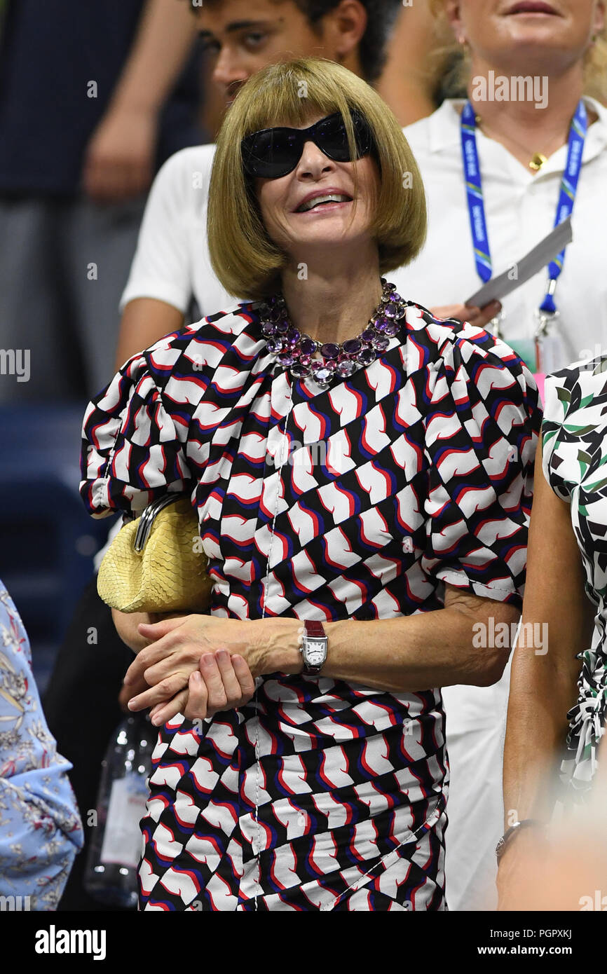 Roger federer and anna wintour hi-res stock photography and images - Alamy