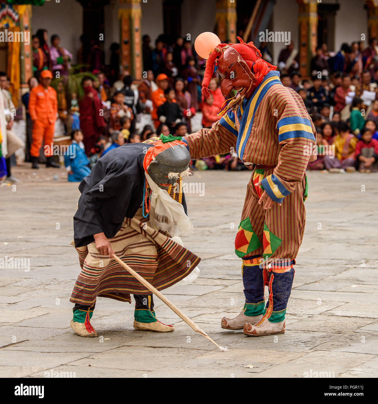 TRIMPHU, BHUTAN - MAR 8, 2017: Unidentified Ngalops men in masks show ...