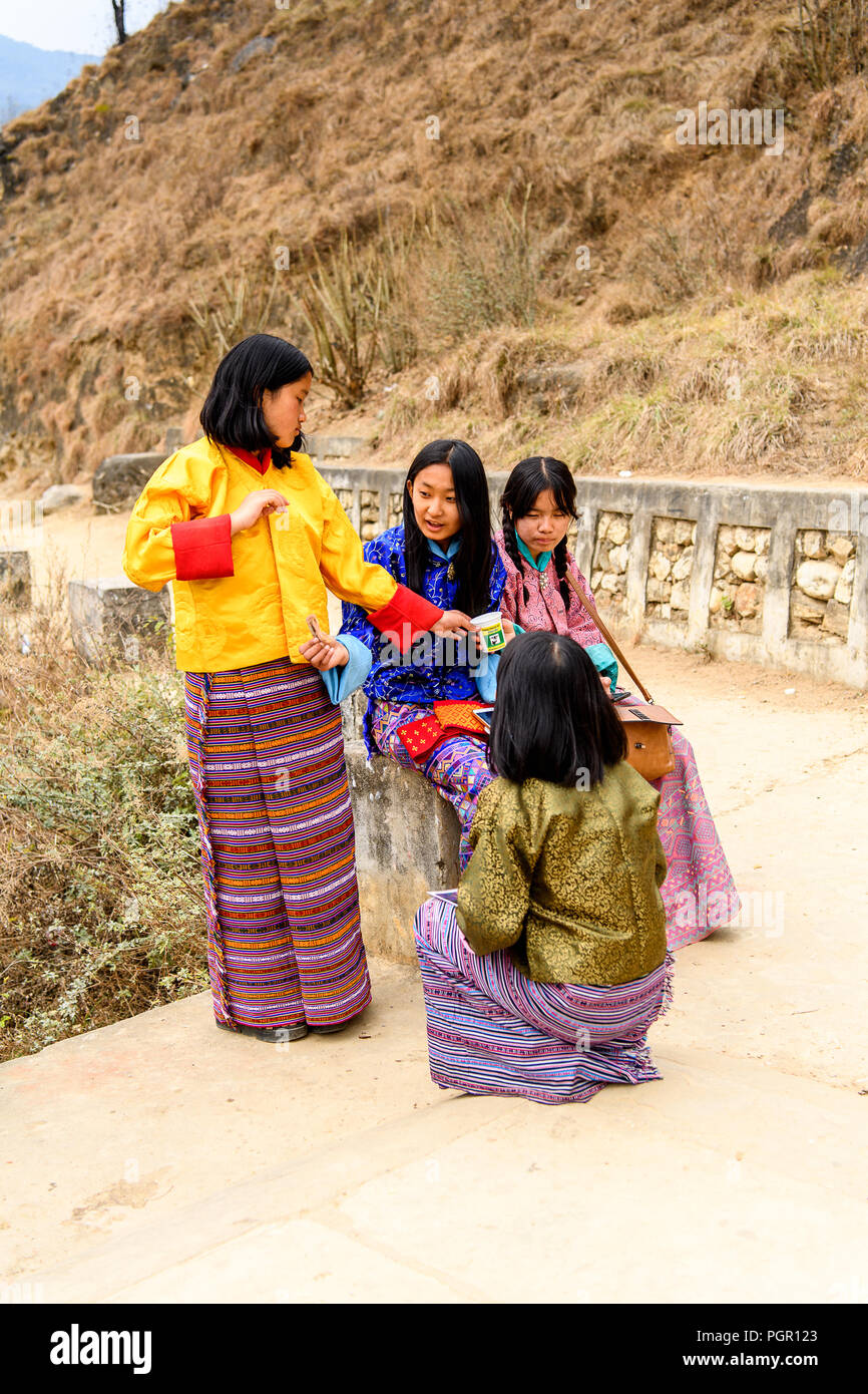 Bhutanese girls hi-res stock photography and images - Alamy