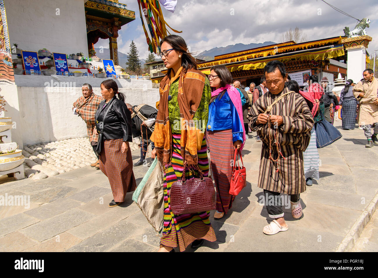 Group bhutanese people bhutan south hi-res stock photography and images ...