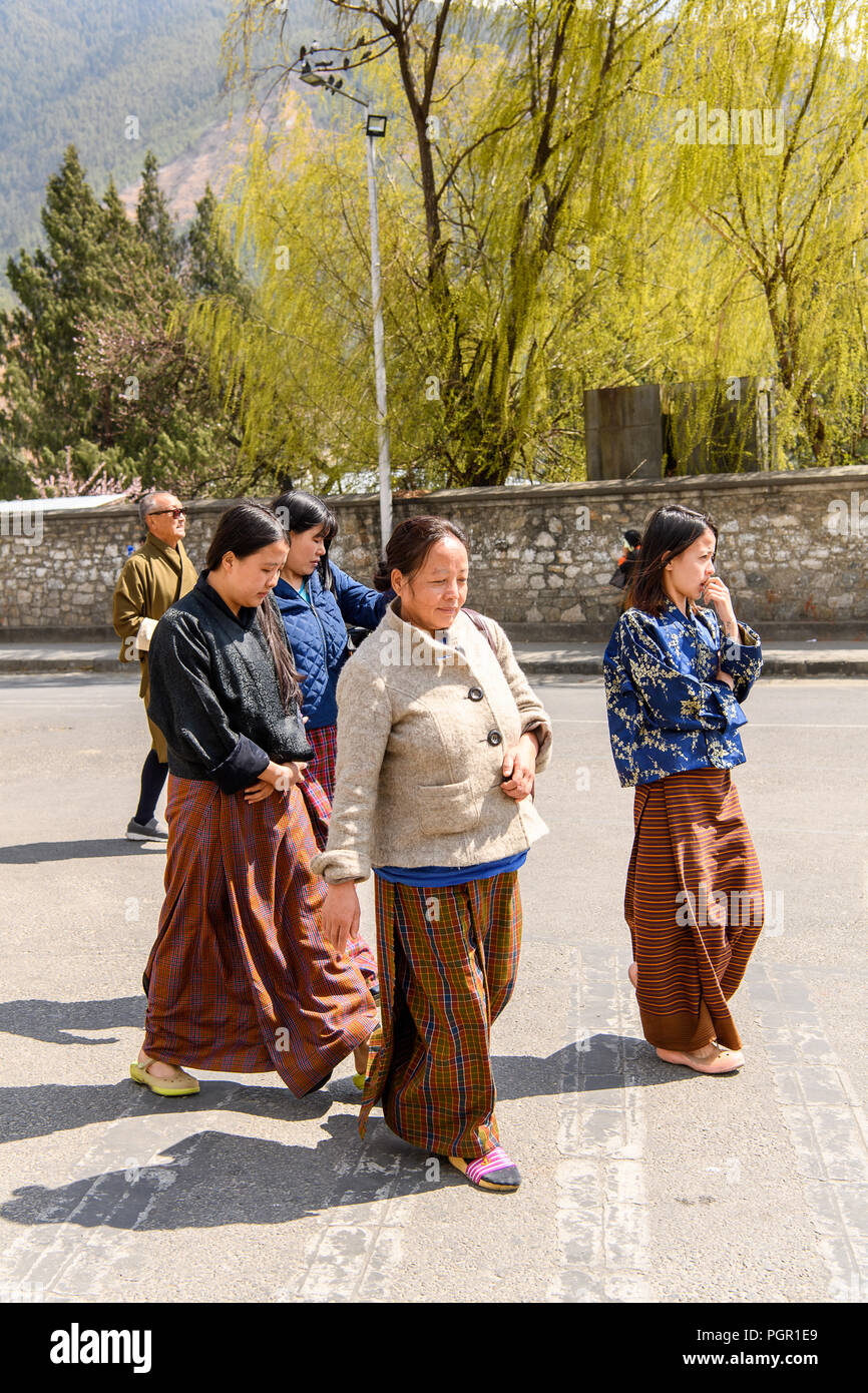 Ngalops hi-res stock photography and images - Alamy