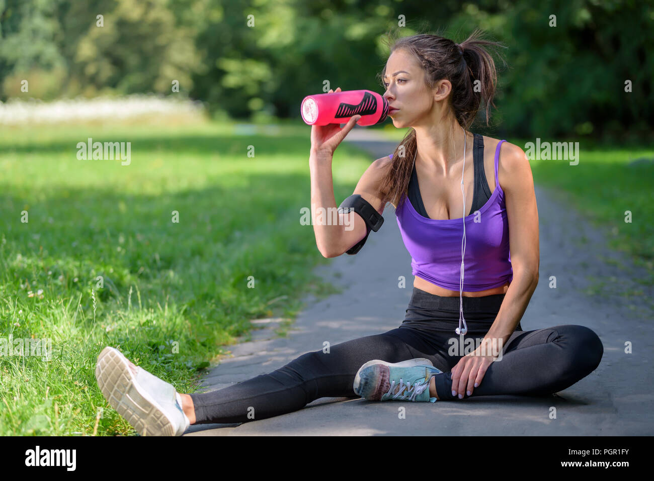 Hard workout hi-res stock photography and images - Alamy