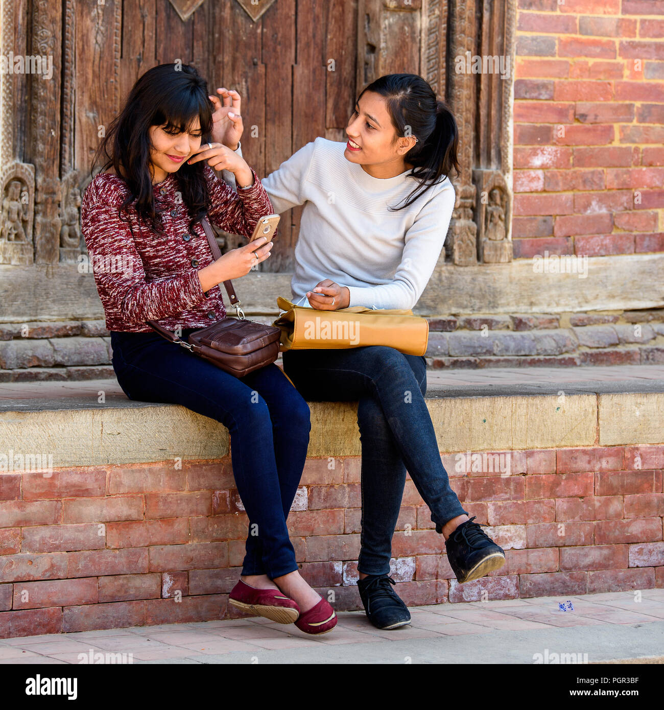Nepal girl kathmandu katmandu hi-res stock photography and images - Alamy