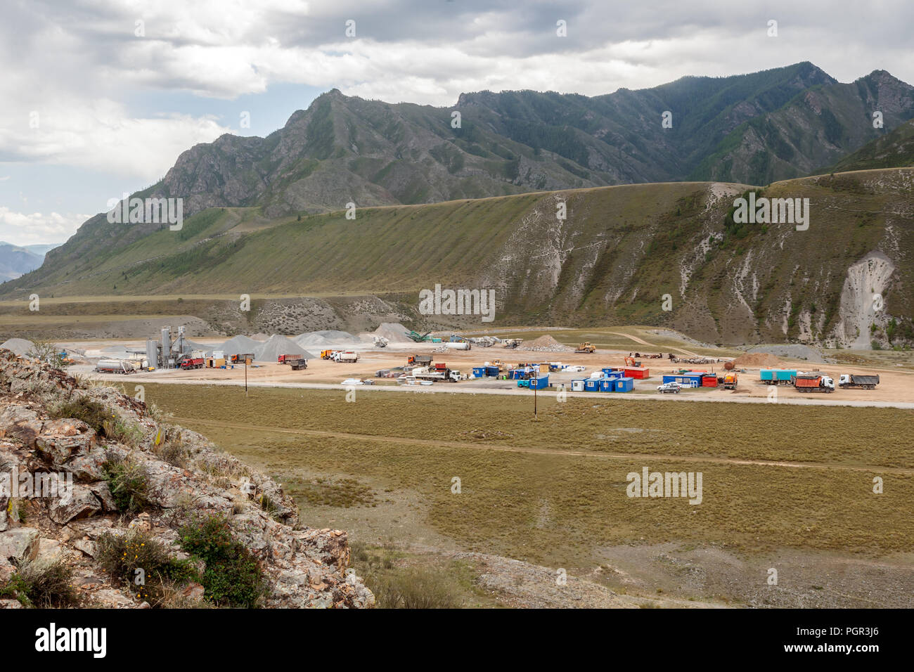 Large scale aerial view new hi-res stock photography and images - Alamy