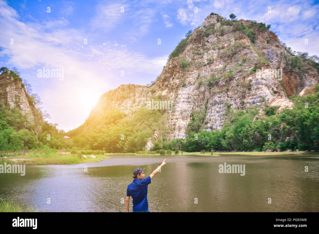 Mountain river sunset hi-res stock photography and images - Alamy