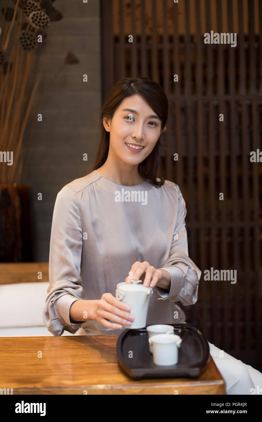 Three old women drinking tea hi-res stock photography and images - Alamy