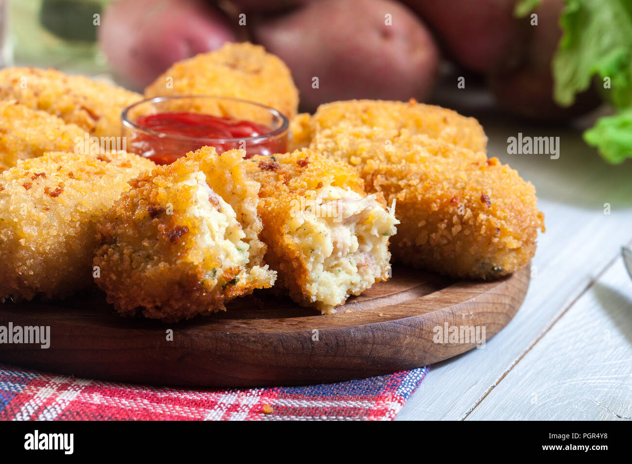 Homemade croquettes of jamon ham.Traditional Spanish food Stock Photo ...