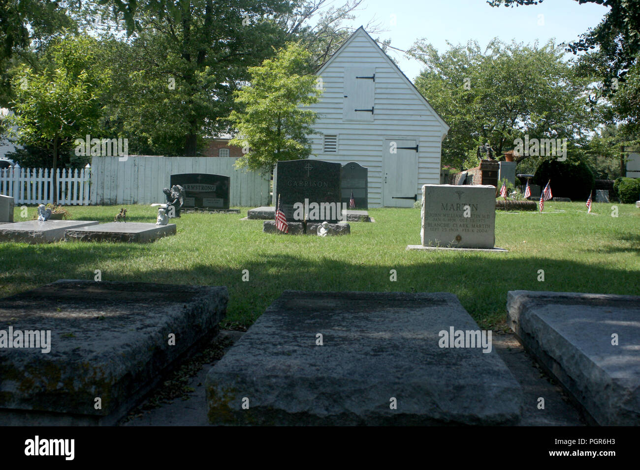 Tombstones colonial era hi-res stock photography and images - Alamy