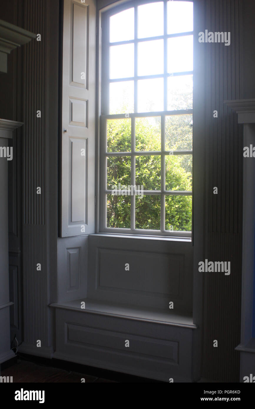 Window bench inside Colonial house in Yorktown, Virginia, USA Stock ...