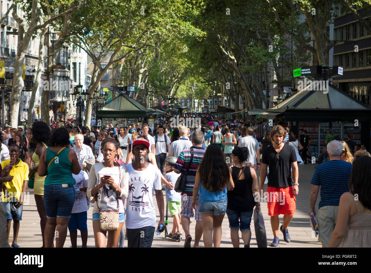 Daily tourist crowd hi-res stock photography and images - Alamy