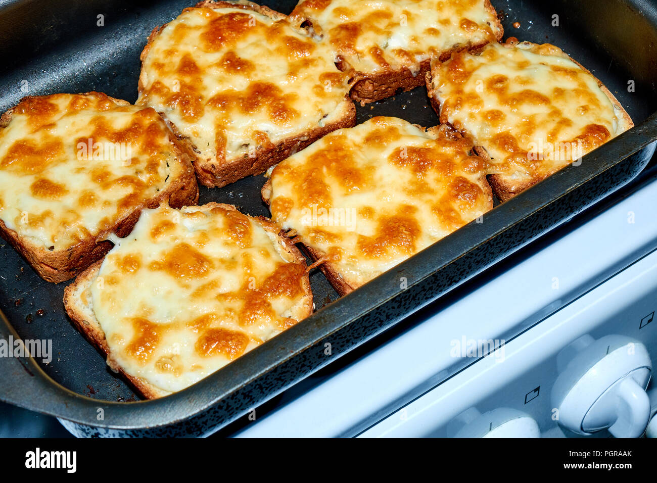 45 degree angle hi-res stock photography and images - Alamy