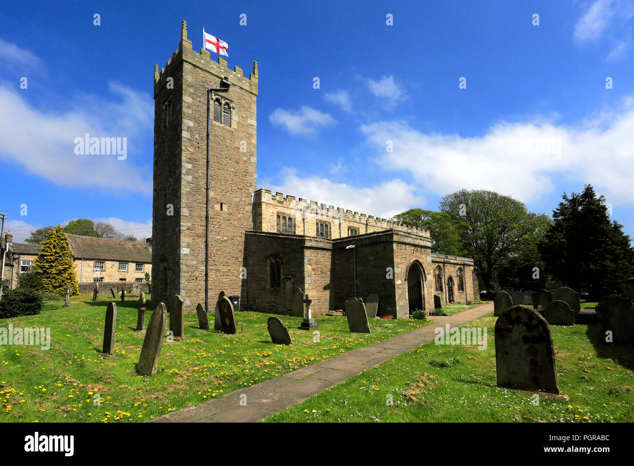 St Oswald's Church, Askrigg village, Richmondshire, Yorkshire Dales ...