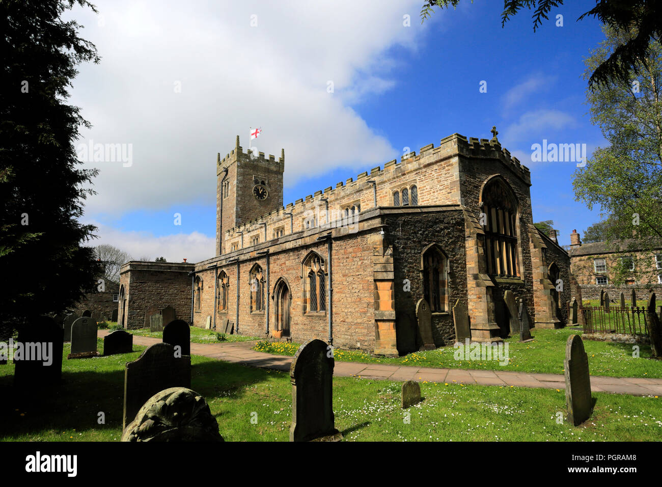 St oswalds church askrigg hi-res stock photography and images - Alamy
