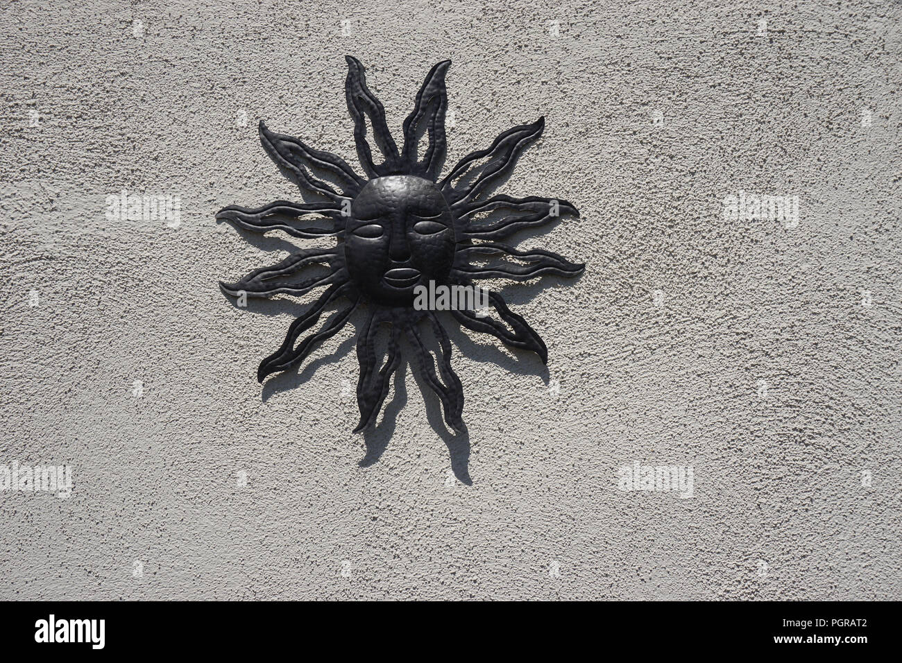 The hanging sun hi-res stock photography and images - Alamy