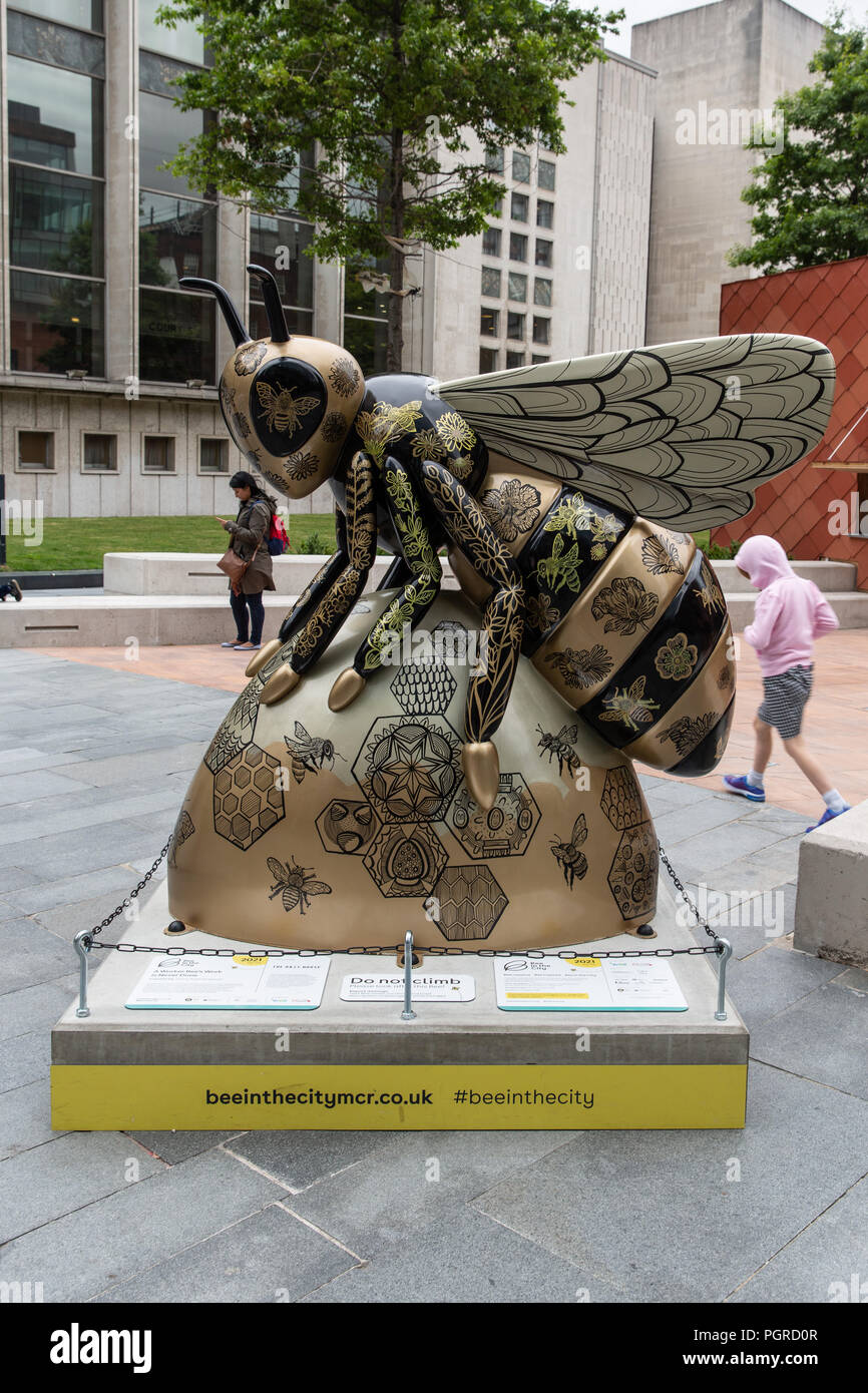 The Avenue, Spinningfields (45 of 101 Stock Photo - Alamy