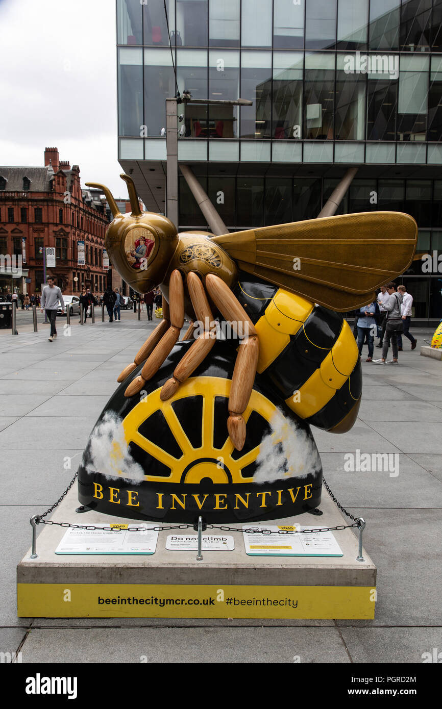 Spinningfields square hi-res stock photography and images - Alamy