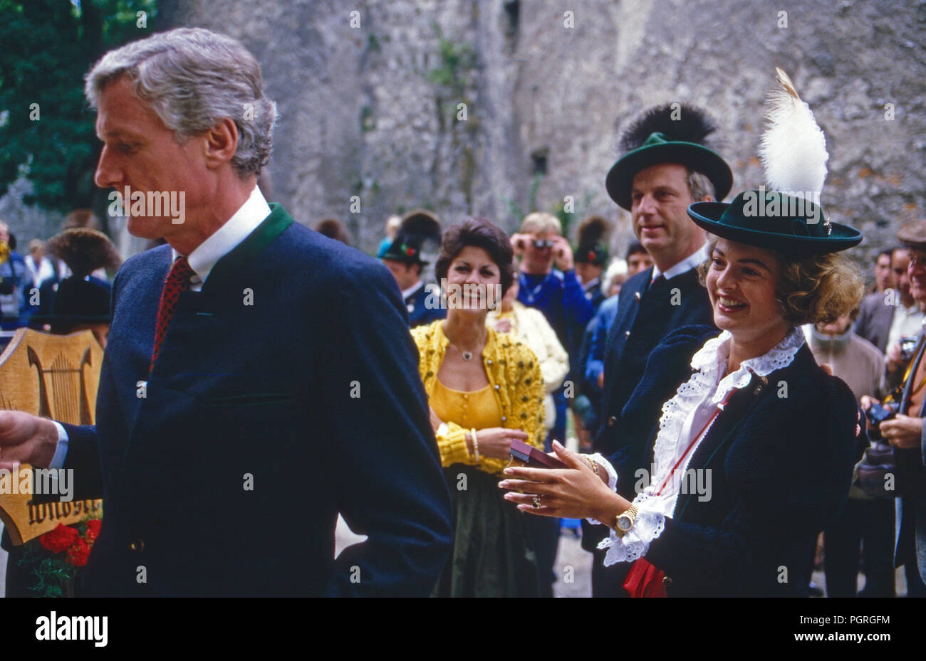 Friedrich Christian Mick Flick mit Ehefrau Maya Gräfin von Schönburg ...