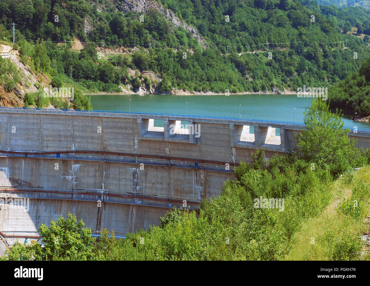 Big dam hi-res stock photography and images - Alamy