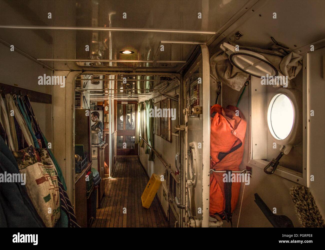 Ship kitchen hi-res stock photography and images - Alamy