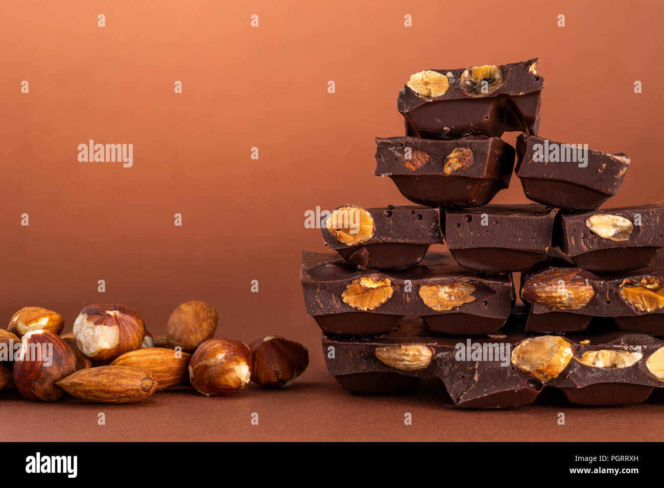 Stack of dark chocolate pieces hi-res stock photography and images - Alamy