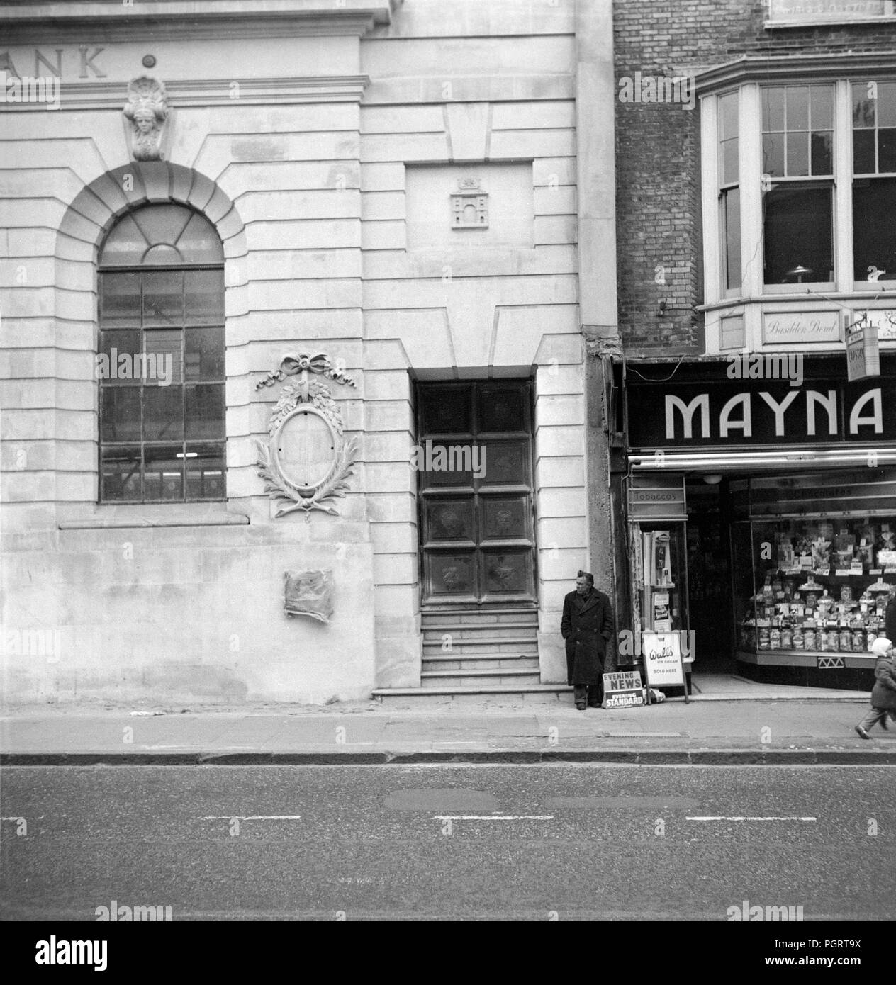 England 1960s hi-res stock photography and images - Alamy