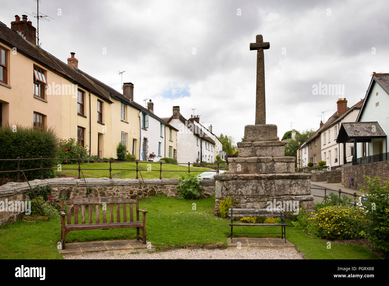 Dartmoor villages hi-res stock photography and images - Alamy