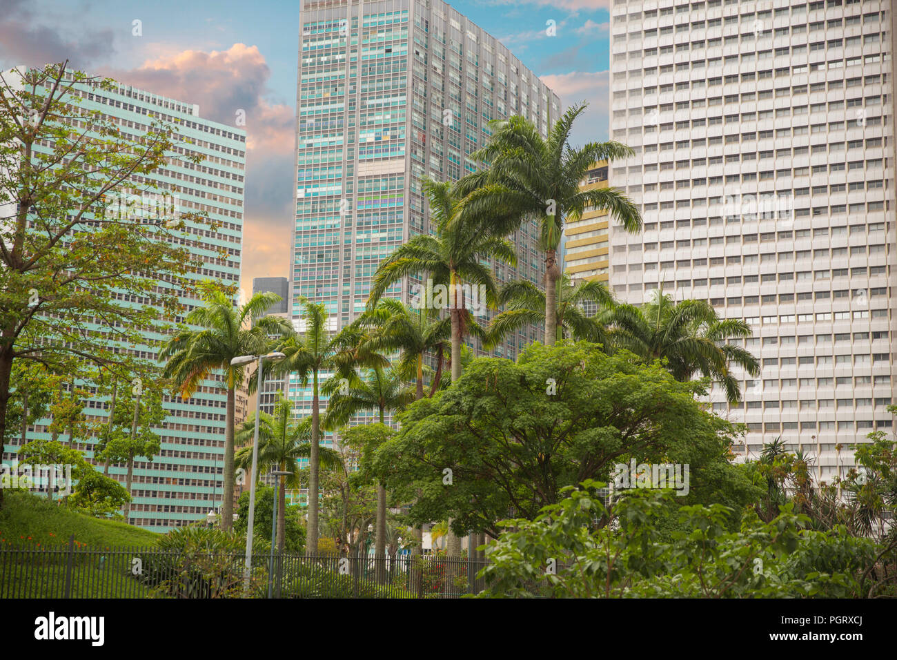 Rio de janeiro financial district hi-res stock photography and images ...