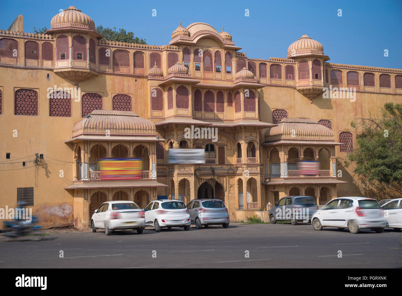 Jaipur - a city in India, Rajasthan. It called the "Pink City" because ...