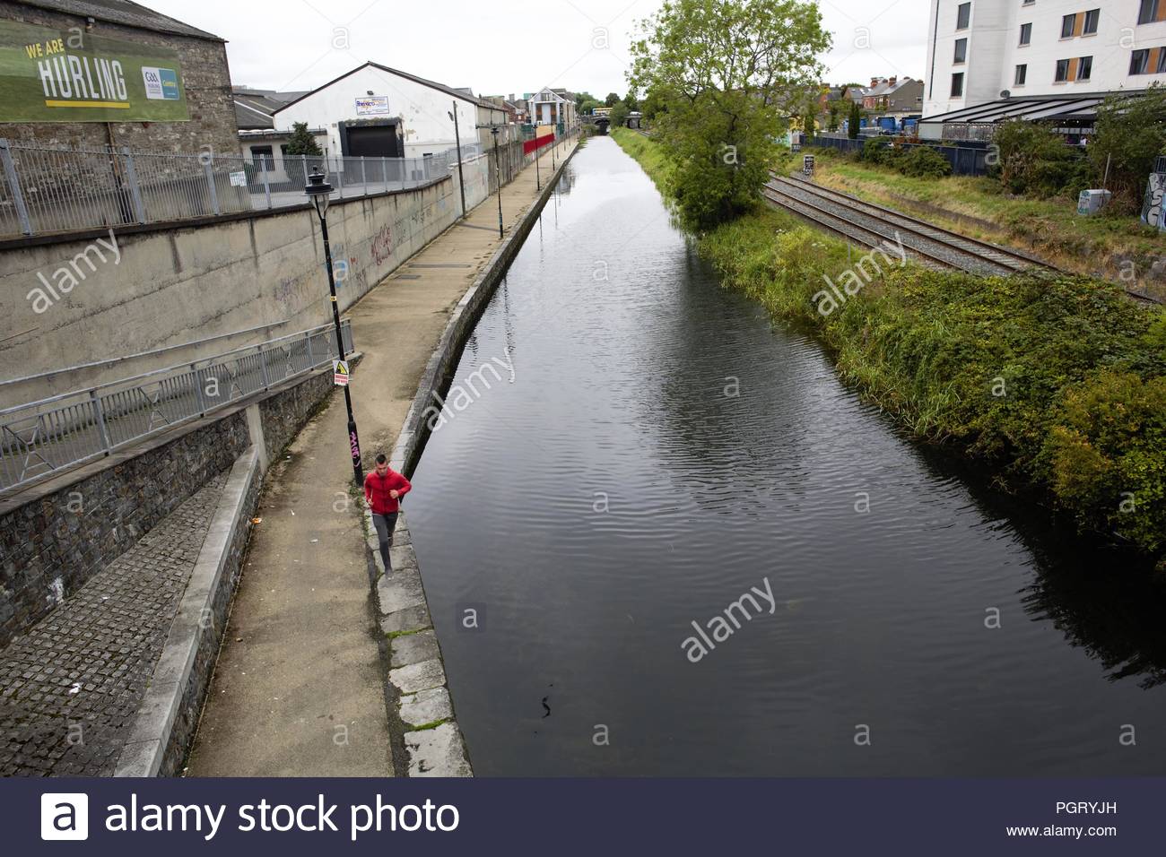 Royal canal ireland hi-res stock photography and images - Alamy
