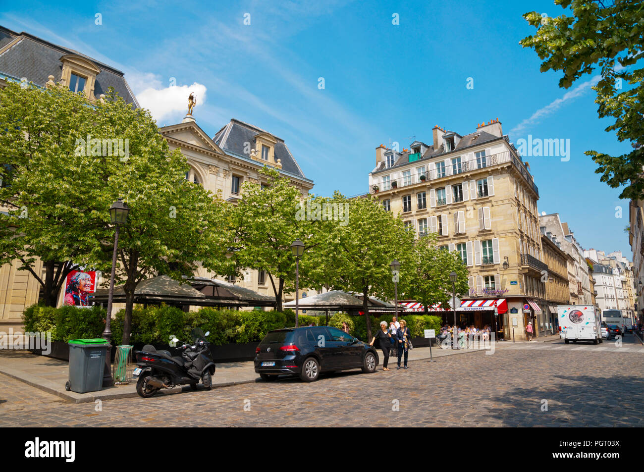 Left bank paris hi-res stock photography and images - Alamy