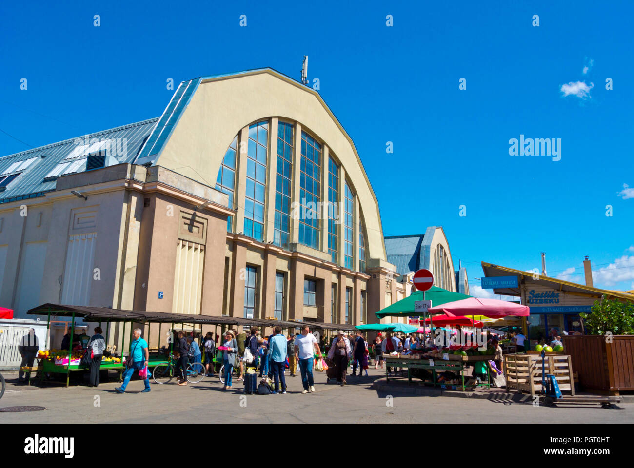 Central market halls hi-res stock photography and images - Alamy
