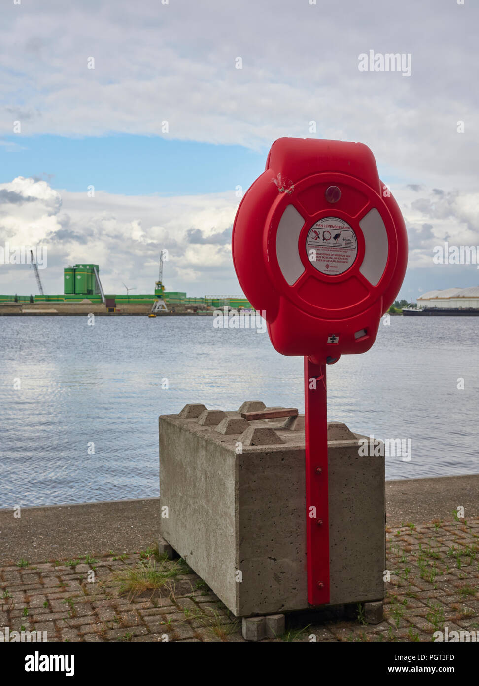 Emergency life saving apparatus at den haag hi-res stock photography ...