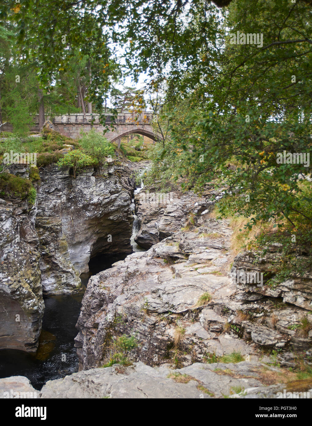 Linn dee waterfall braemar cairngorms hi-res stock photography and ...
