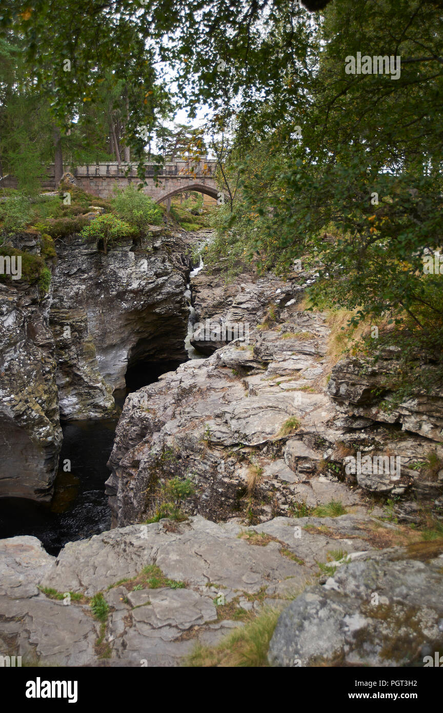 Linn dee waterfall gorge braemar hi-res stock photography and images ...