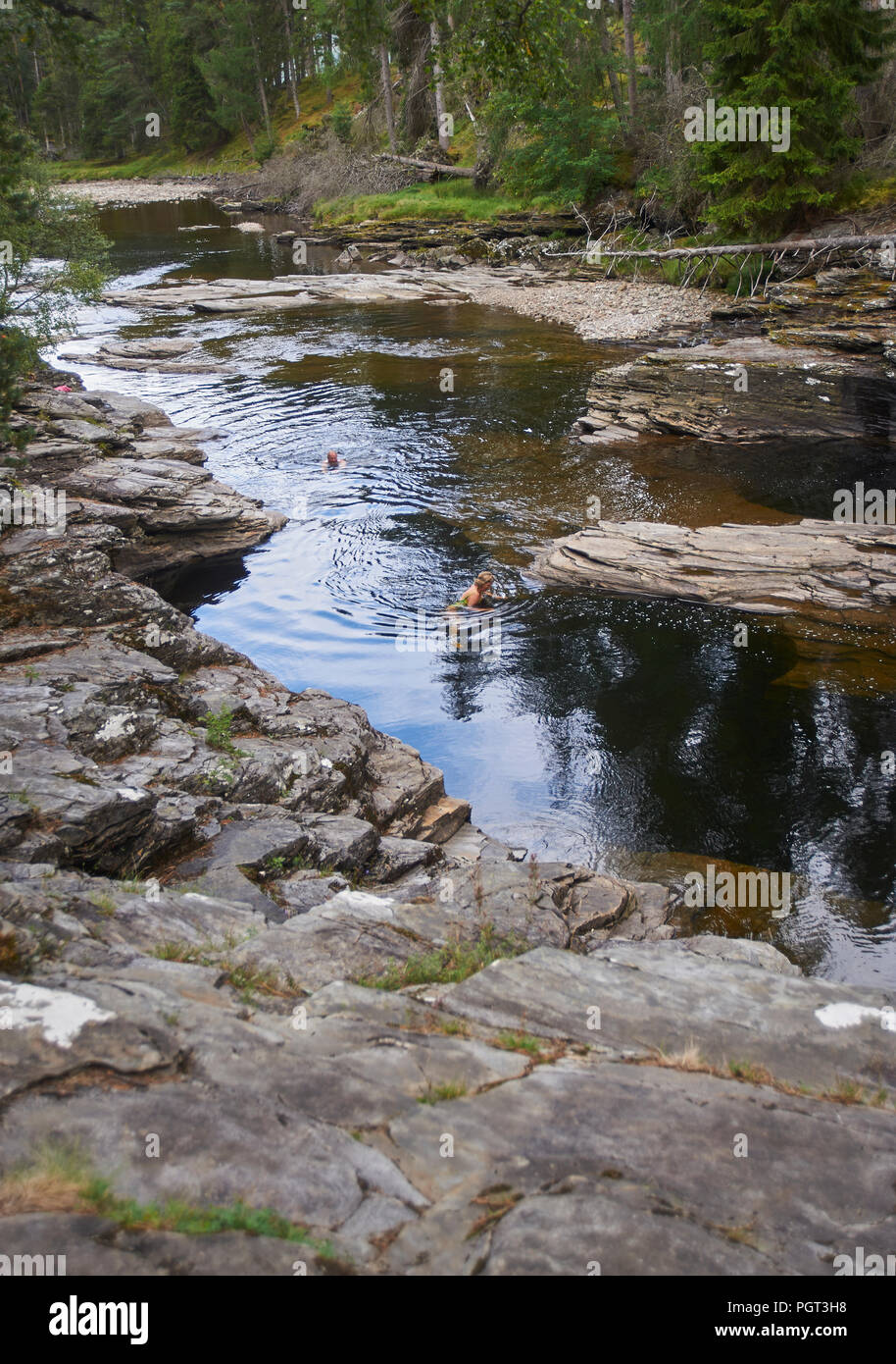Wild Swimming in the river Dee, The Linn of Dee Gorge and waterfall ...