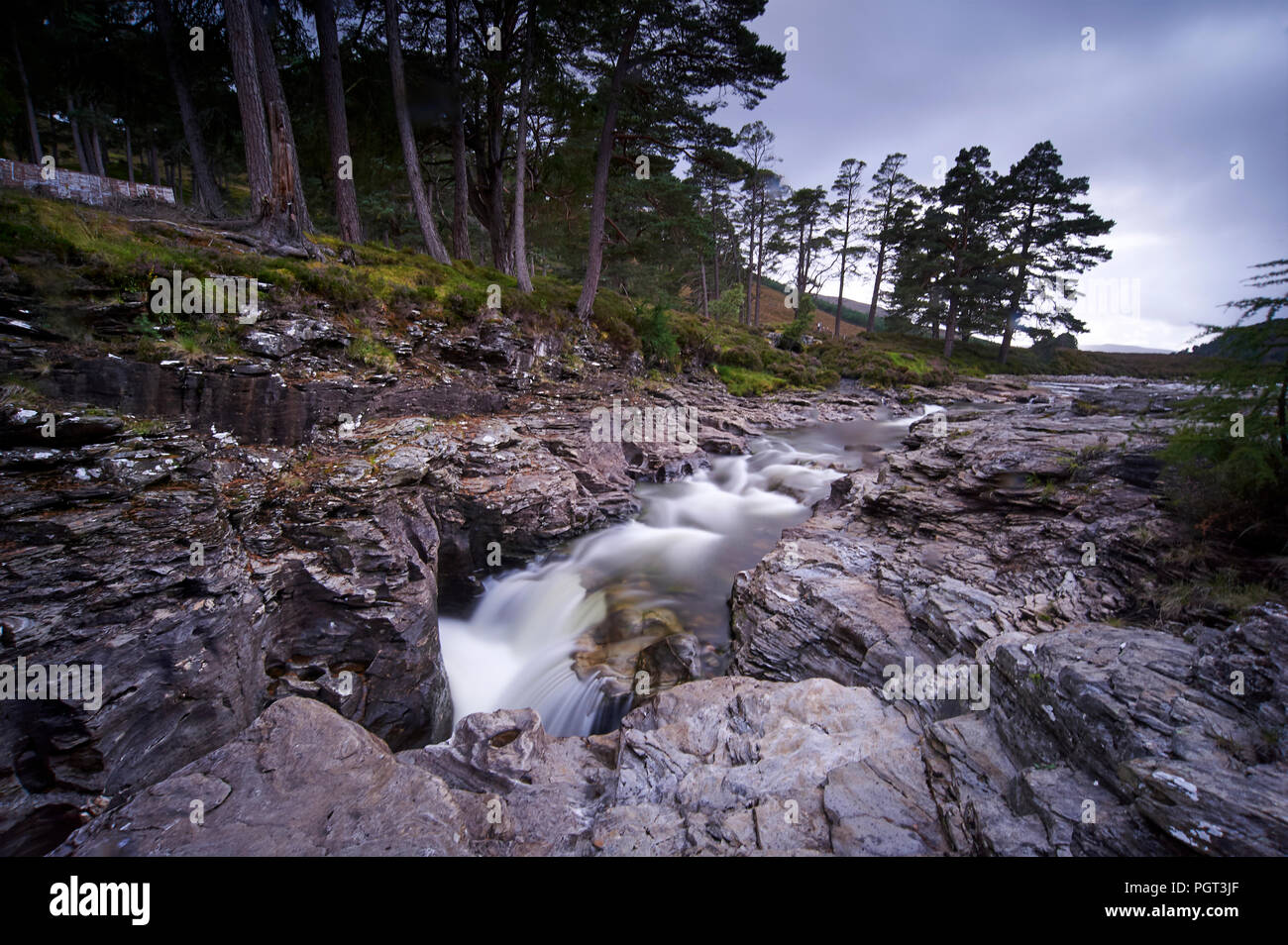 Linn dee waterfall gorge braemar hi-res stock photography and images ...