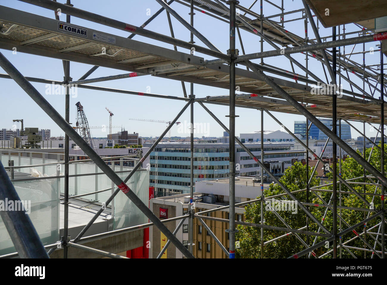 Urban re-development project: Sky building, Part-Dieu district, Lyon ...