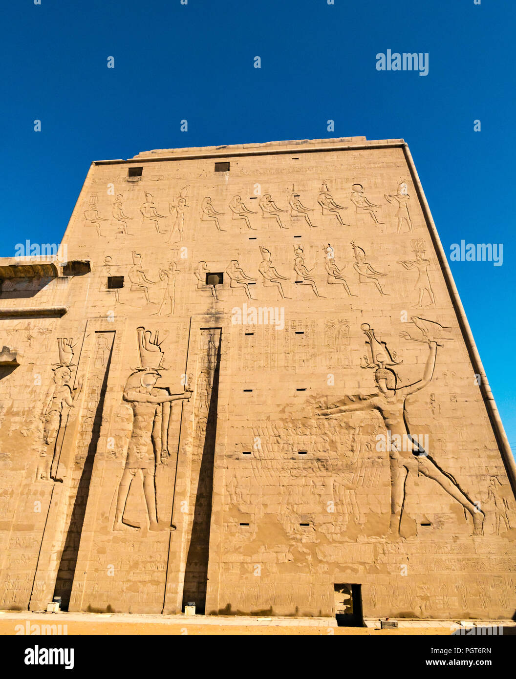 Pylon temple of horus hi-res stock photography and images - Alamy